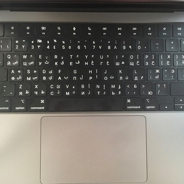 Гравировка клавиатуры в Санкт-Петербурге. Оптом-любые тиражи.